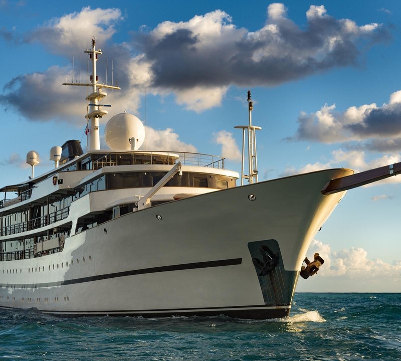 Mighty 96m Devonport Mega Yacht VAVA II spotted at Port Everglades in ...